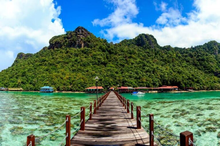 Malezja - ceny wakacji, jedzenia, transportu i usług w 2025 roku