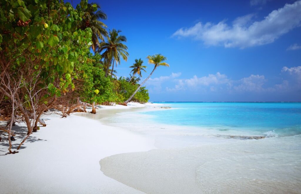 Plaża Fulhadhoo Beach - Malediwy