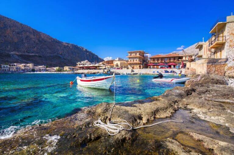 Ile trwa lot na Peloponez? Sprawdź ile leci się na Peloponez ...