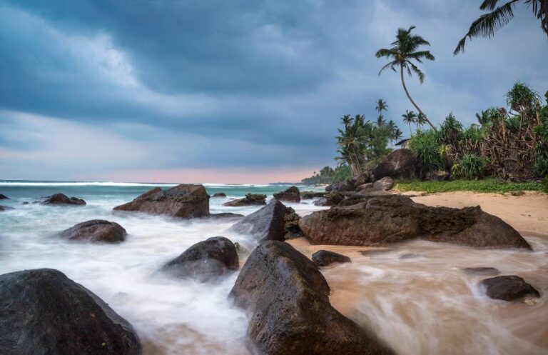 Polhena Beach – Turystyczny Ninja