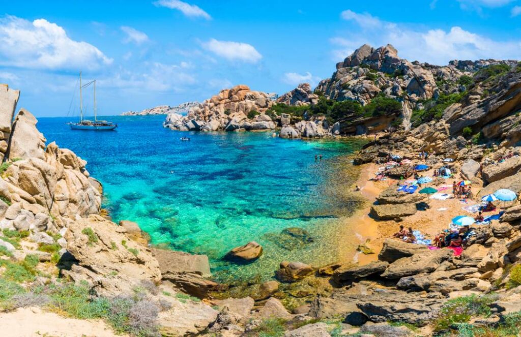 Capo Testa Beach – Turystyczny Ninja