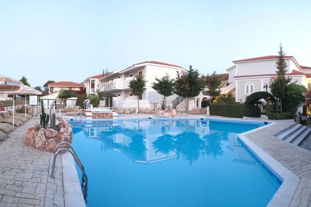 Rajskie Zakynthos: 4* Louros Beach & Spa z BB nad turkusowym morzem od ...